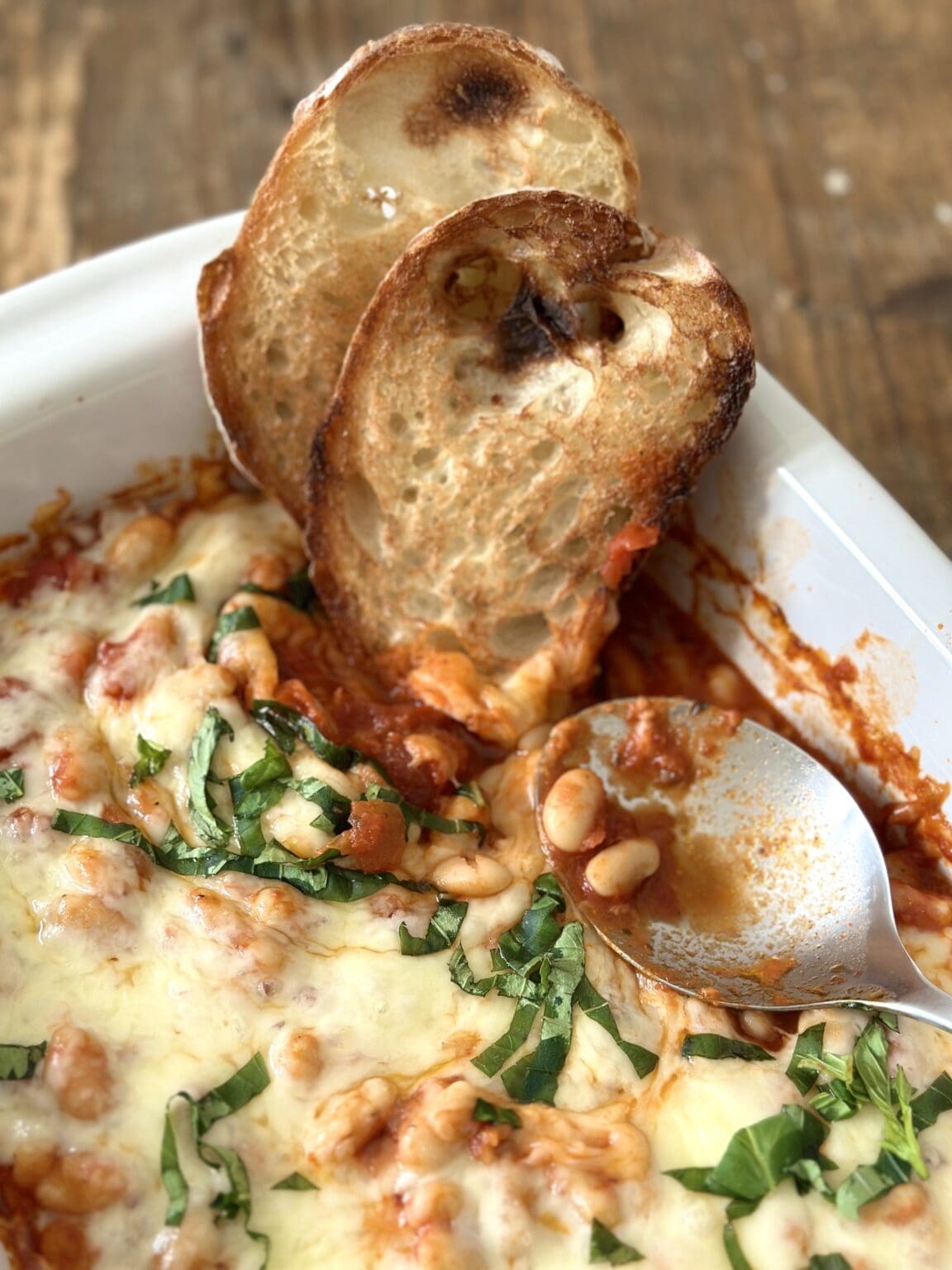 Easy Cheesy Beans on Toasted Garlic Bread | Style and Grace