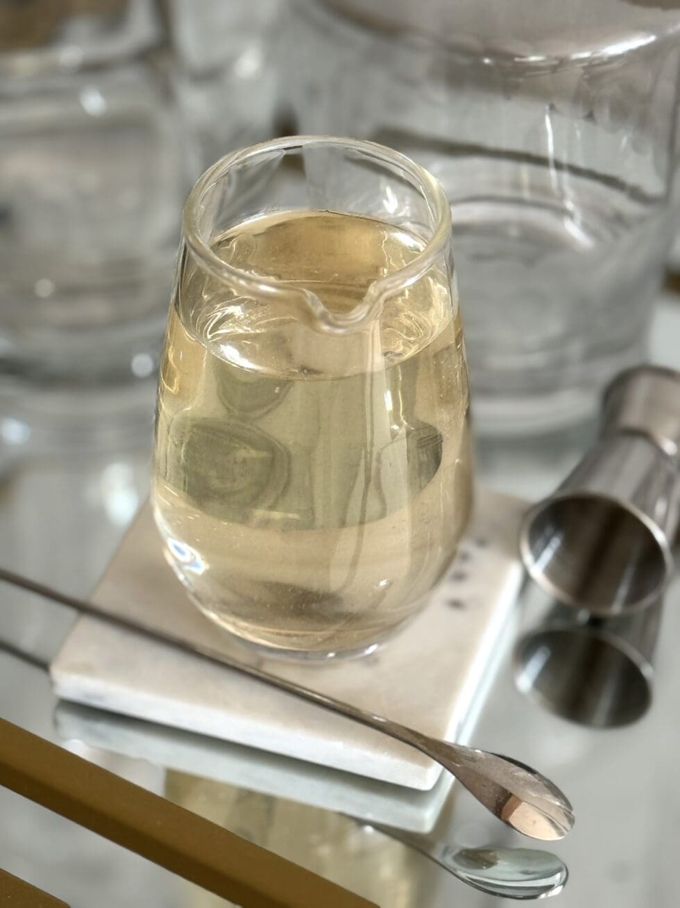 Simple Syrup Recipe (2 Ingredients) for Drinks, Cocktails & Cakes